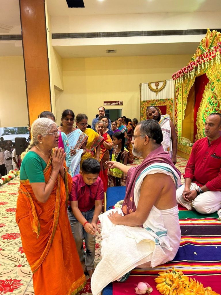 Sri Swamiji’s Erode Satsang - Namadwaar