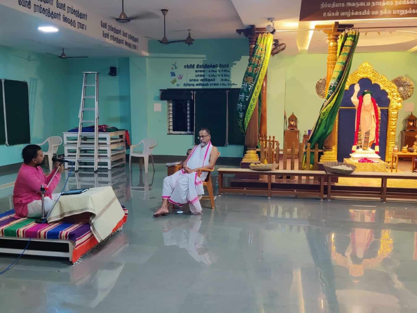 Sri Swamiji at Abhayam Bhajanashram - Namadwaar